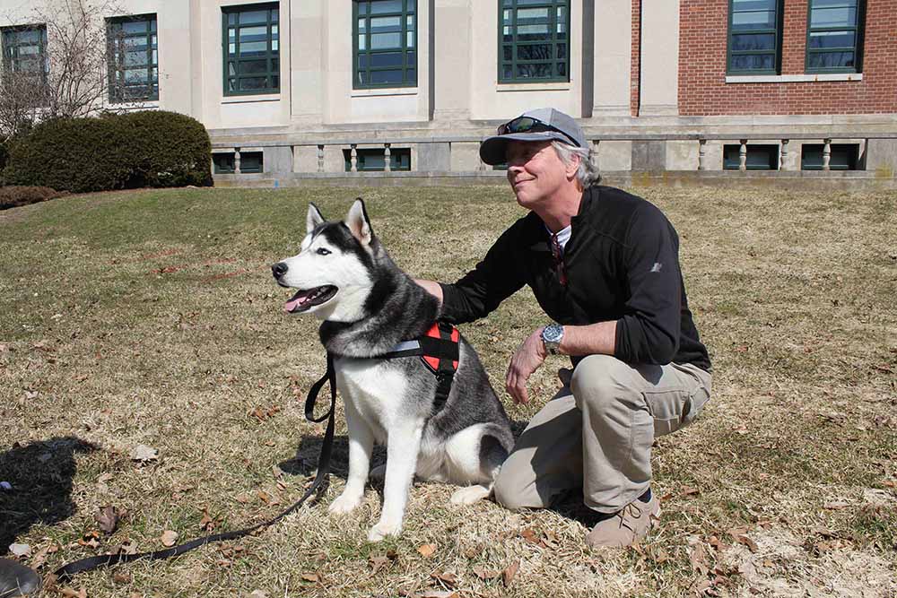 Ricard Receives Provost Award in Public Engagement | UConn Extension